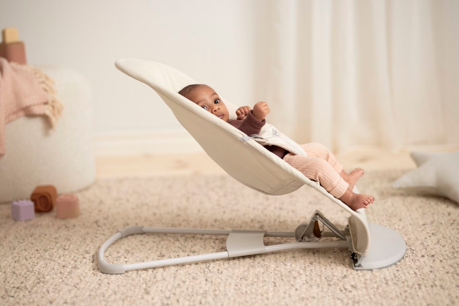 BABYBJORN BabyBjörn lehátko Balance SOFT Tri-Fabric Light Beige ...