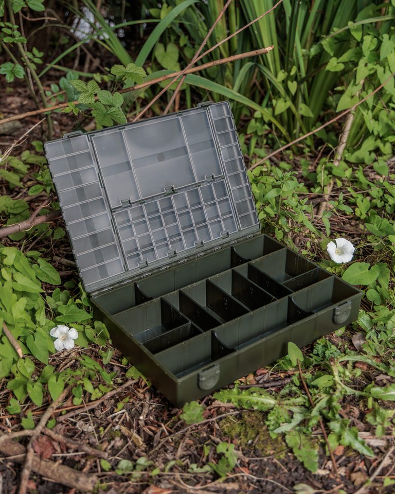 Fox Box Edges 'Loaded' Large Tackle Box | Chyť a pusť