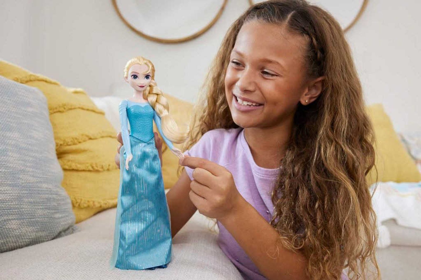 MATTEL Panenka Elsa Frozen (Ledové Království) modré šaty | Panenky ...