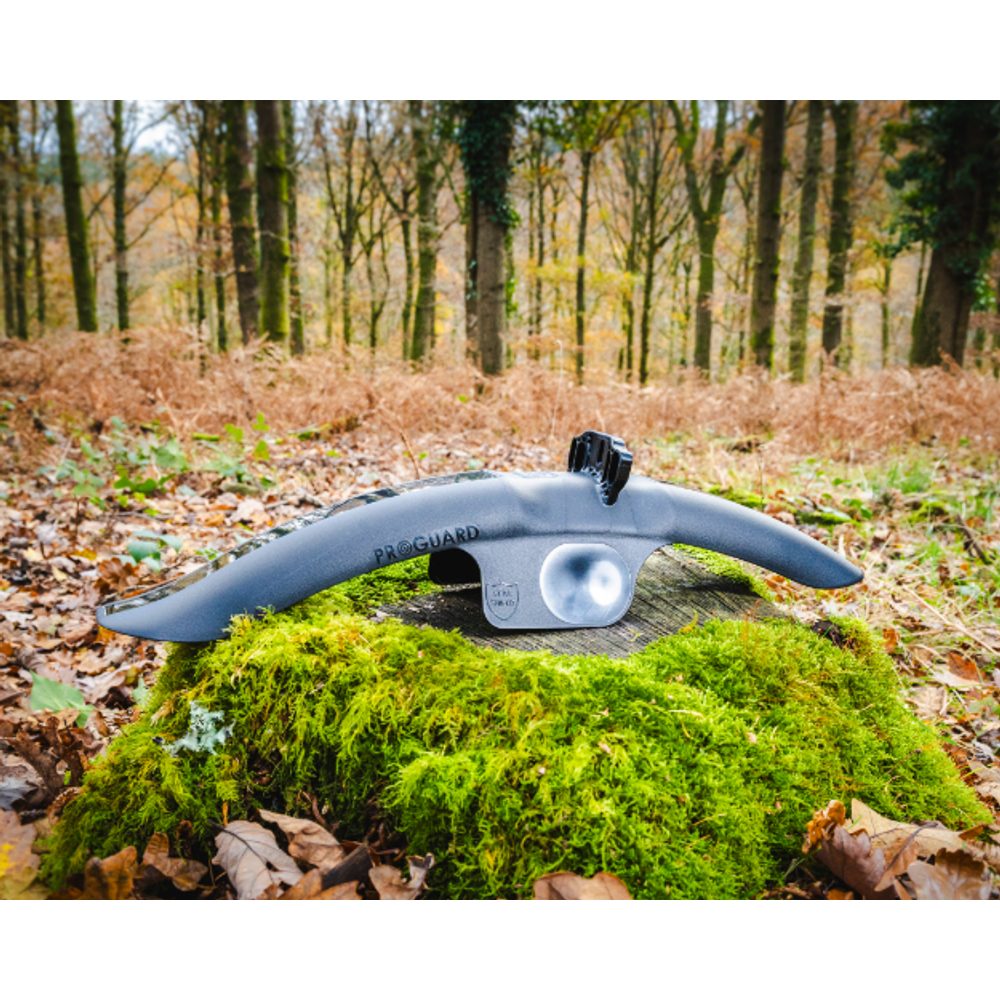 Outdoorweb.eu - ProGuard Bolt-On Front Black Standard v2 - fender - RRP ...