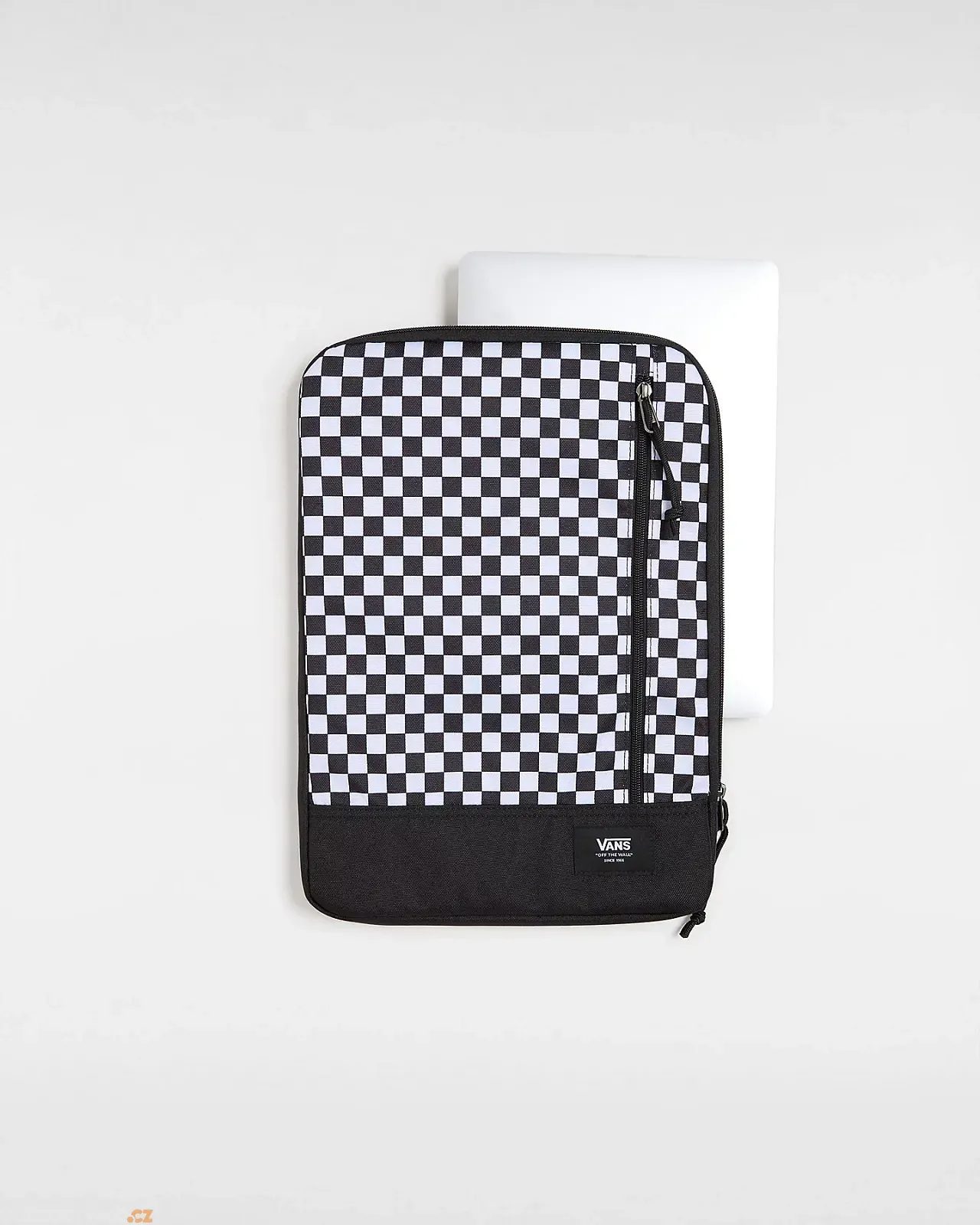 Outdoorweb.eu - OLD SKOOL LAPTOP SLEEVE Black/White - bag - VANS - 17.42
