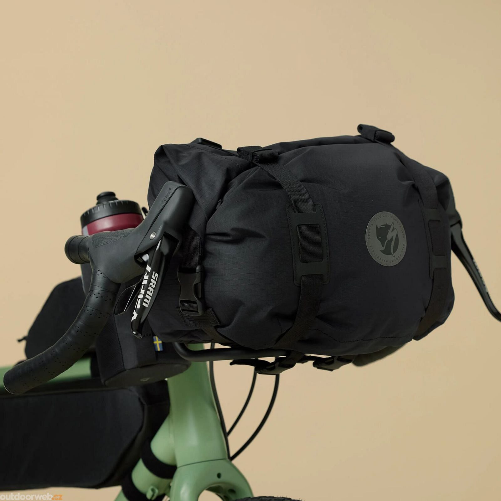 Outdoorweb.eu - Hoja Handlebar Rolltop Black - handlebar bag ...