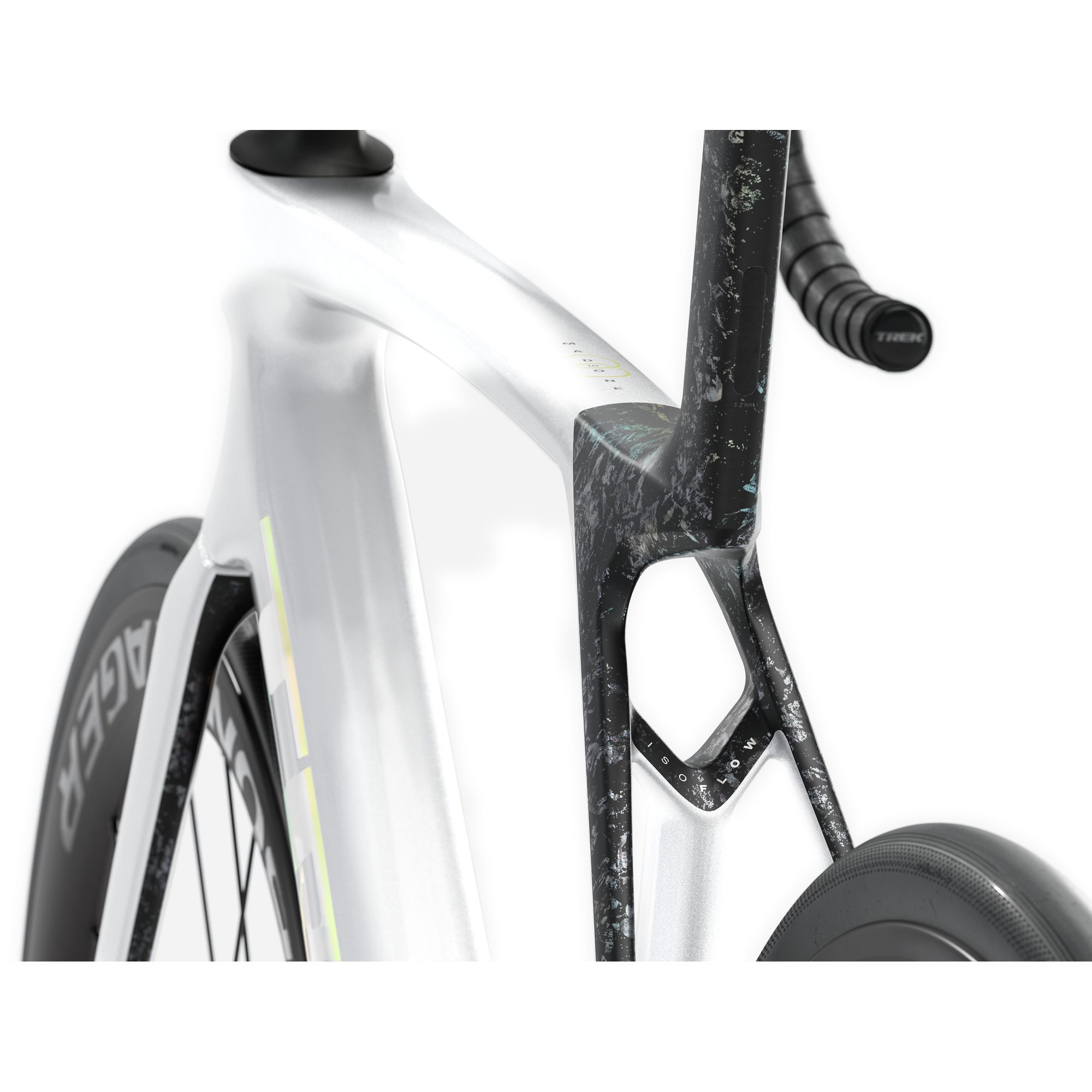 Summitbikes - Madone SL 6 Gen 8 Gloss Crystal White/Matte Deep Smoke ...