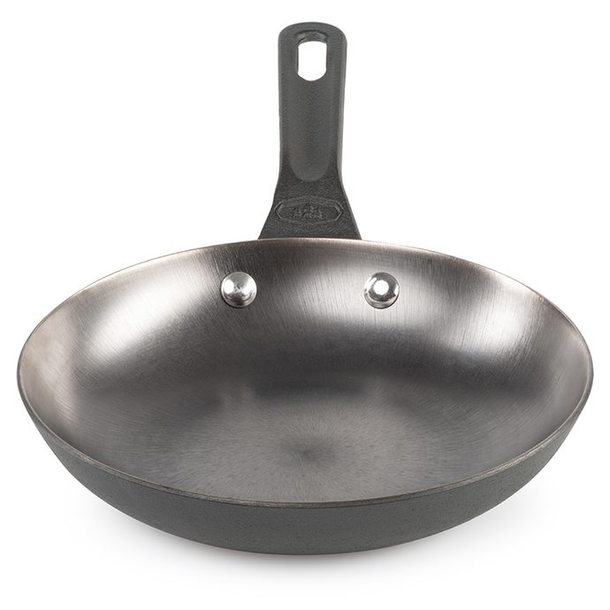 Outdoorweb.eu - Guidecast Frying Pan 203 mm - cast iron pan - GSI ...