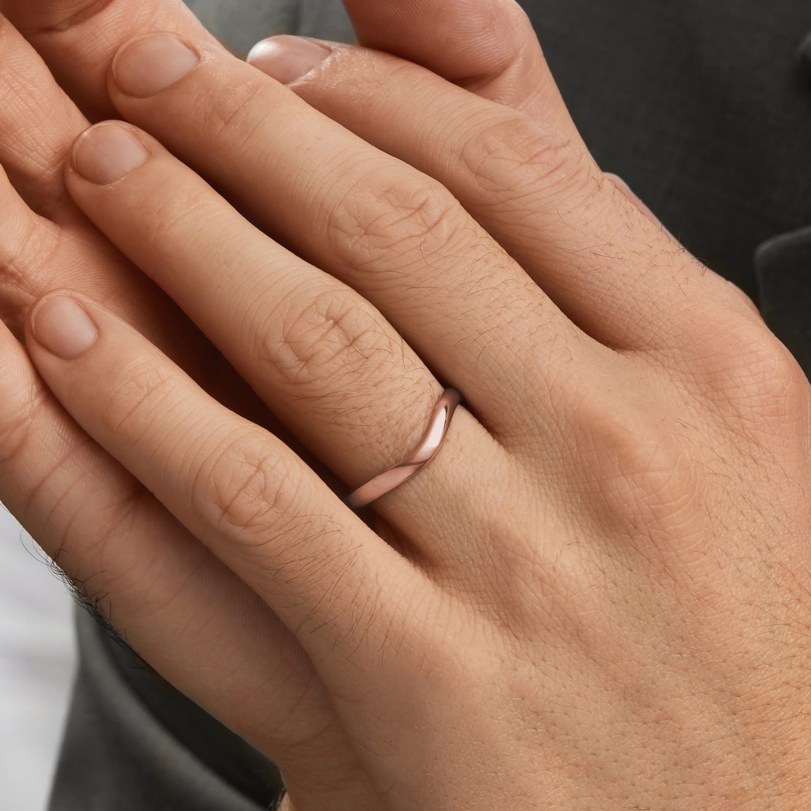 Wave wedding ring set in 14k rose gold KLENOTA