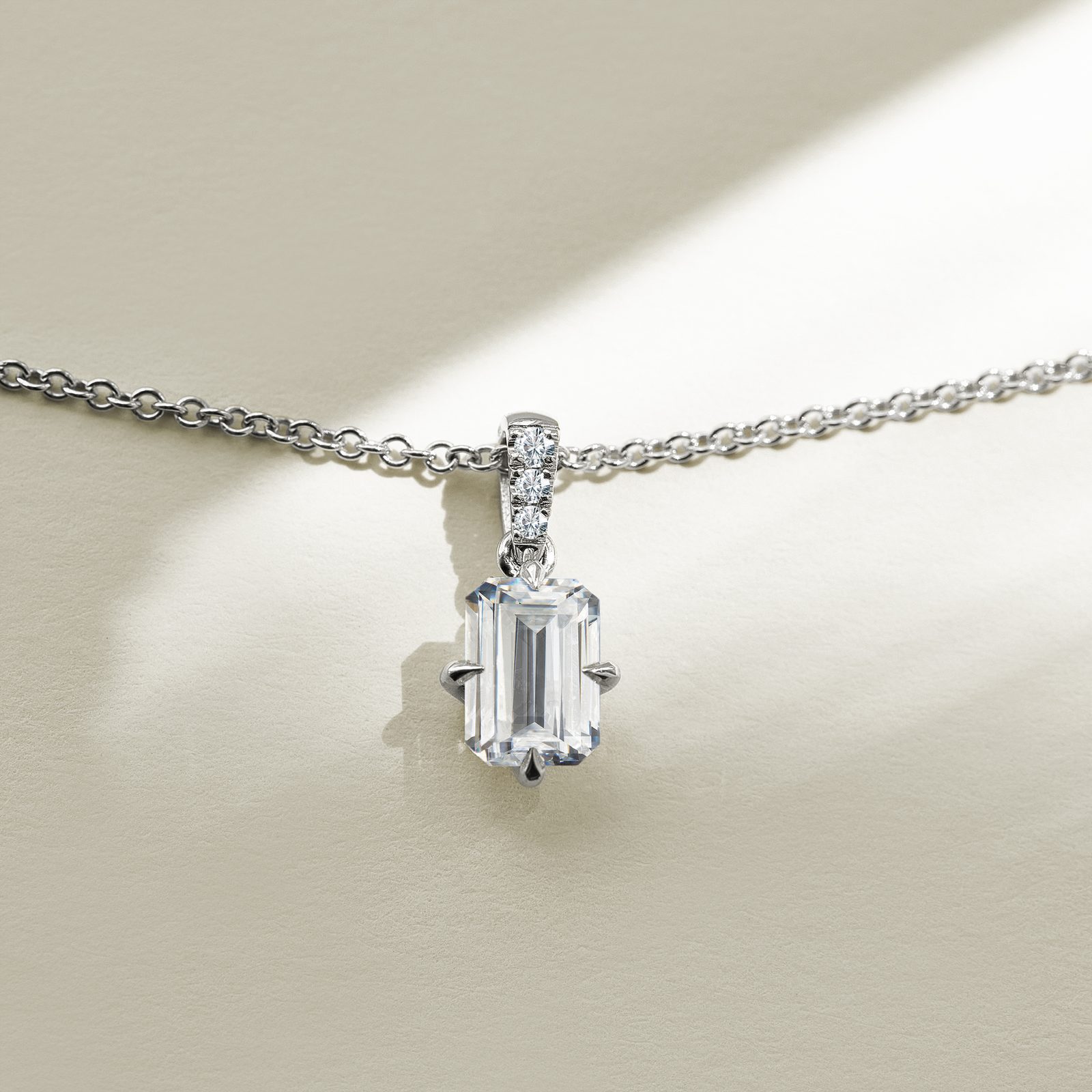 Lux 1ct Lab Grown Diamond Necklace in White Gold | KLENOTA