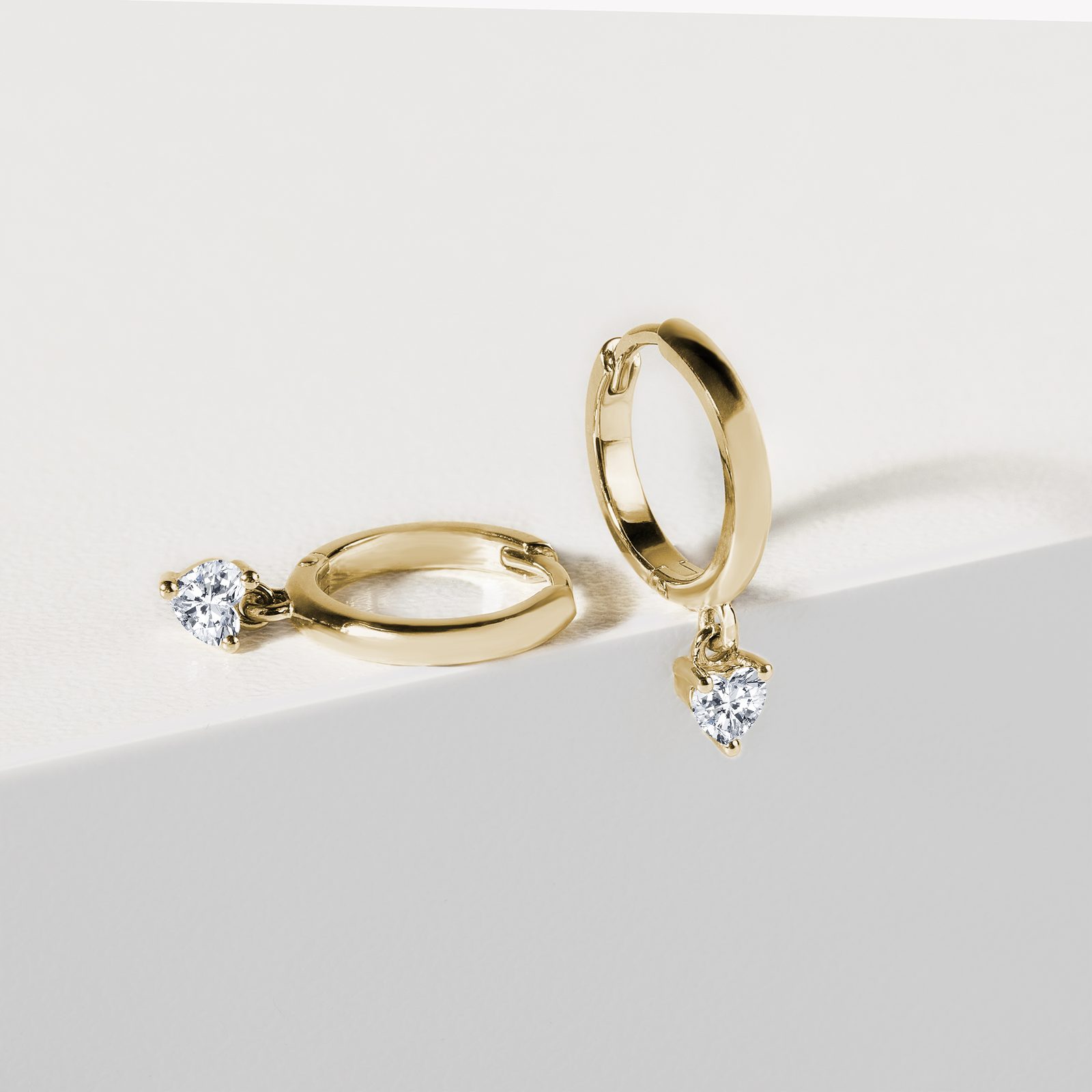 Créoles en or et diamant cœur | KLENOTA