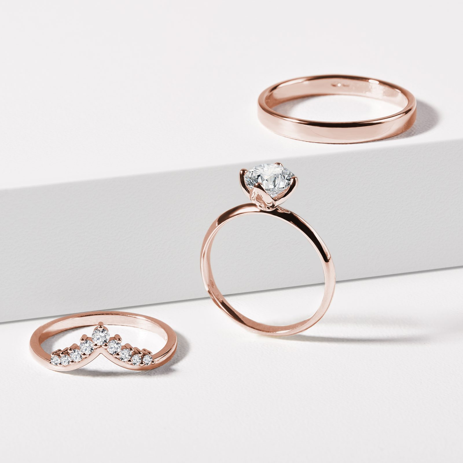 His and Hers Rose Gold Wedding Ring Set with Diamond Chevron Ring | KLENOTA