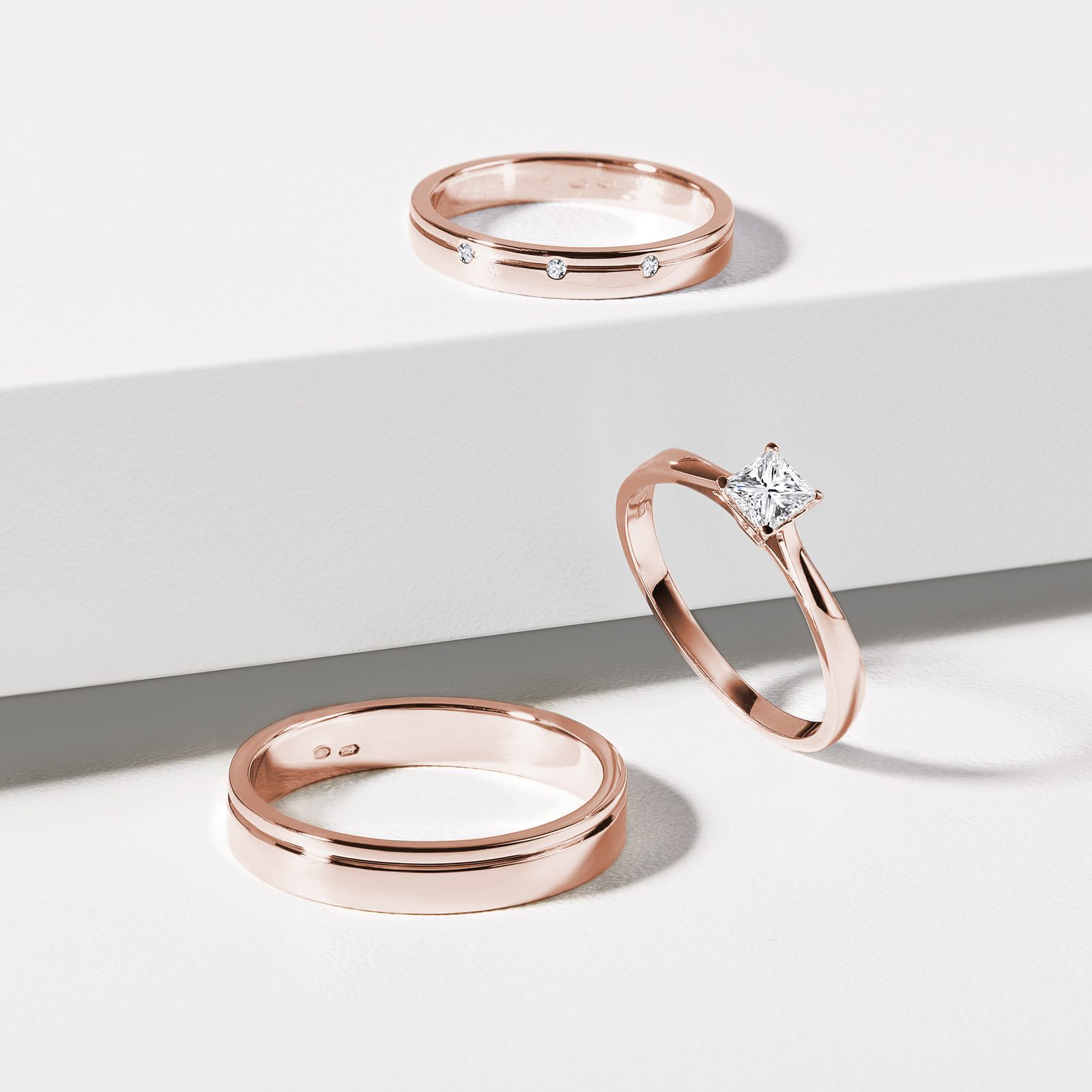 Diamond Wedding Ring Set in Rose Gold | KLENOTA