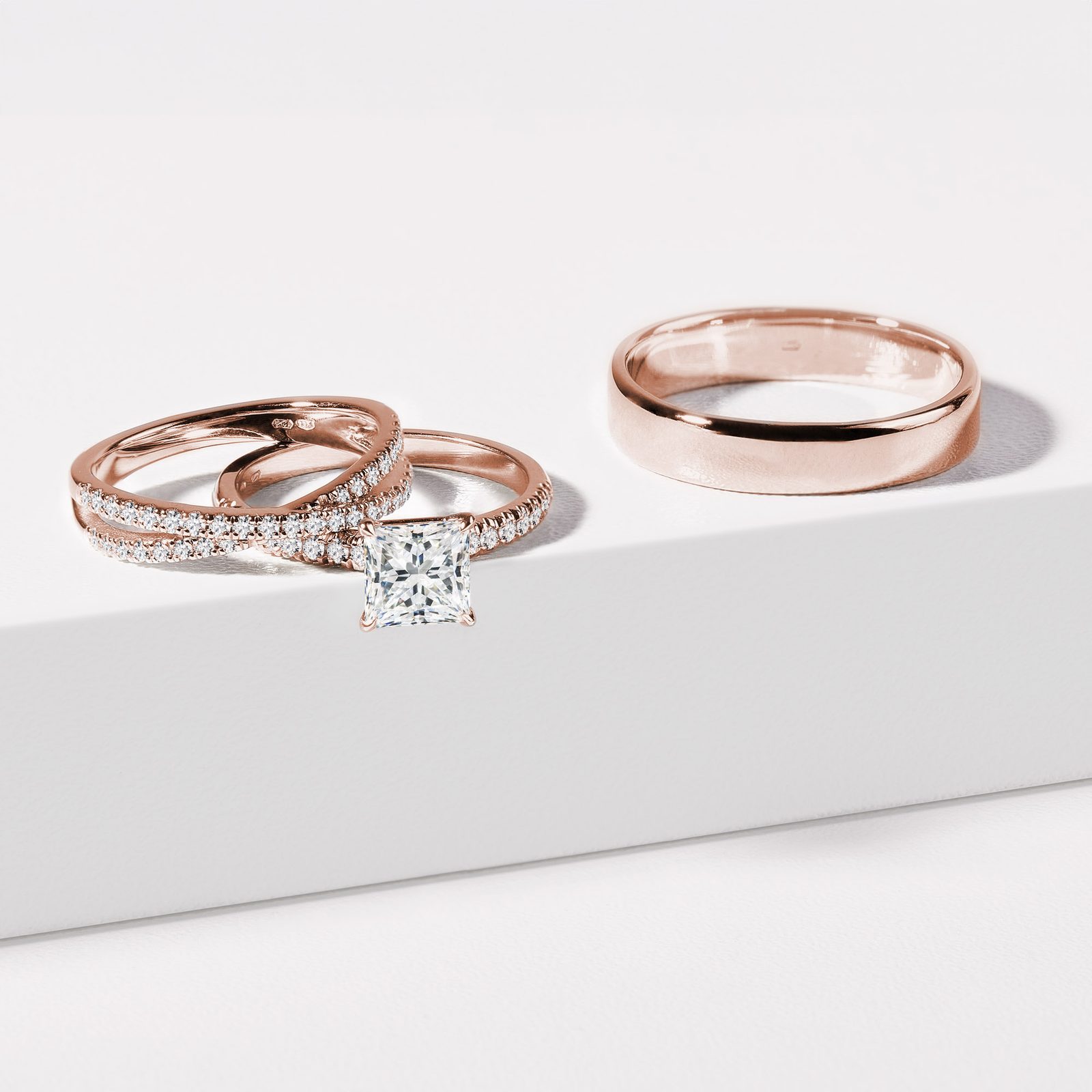 Rose Gold Crossover Wedding Ring Set | KLENOTA