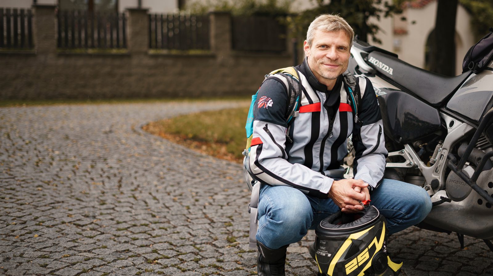 Tomáš Šebek: Děti do války nepatří. Zachránit jim život je satisfakce ...