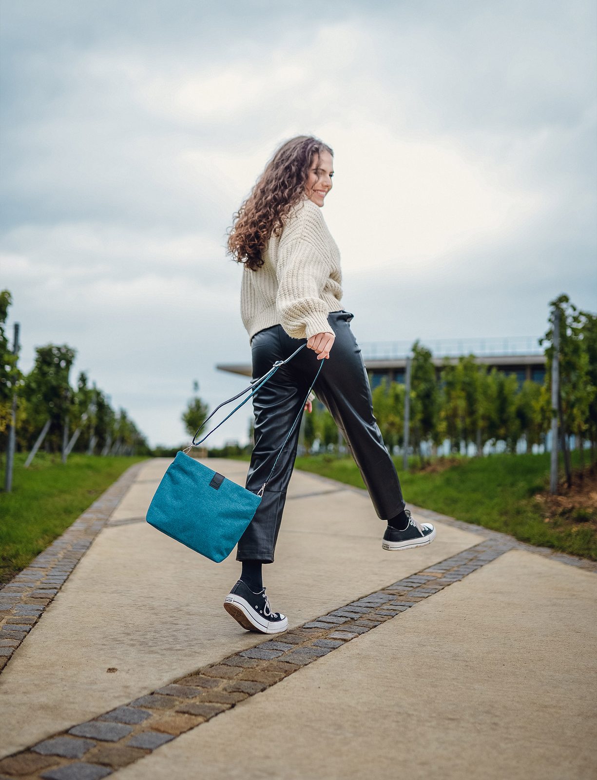 Mitch Blue - VUCH - Ženy - Crossbody, Kabelky - VUCH