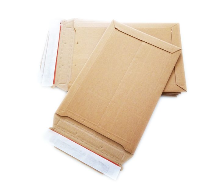 Plicuri durabile din carton ondulat B4 - 25 bucati | Frogpack.ro