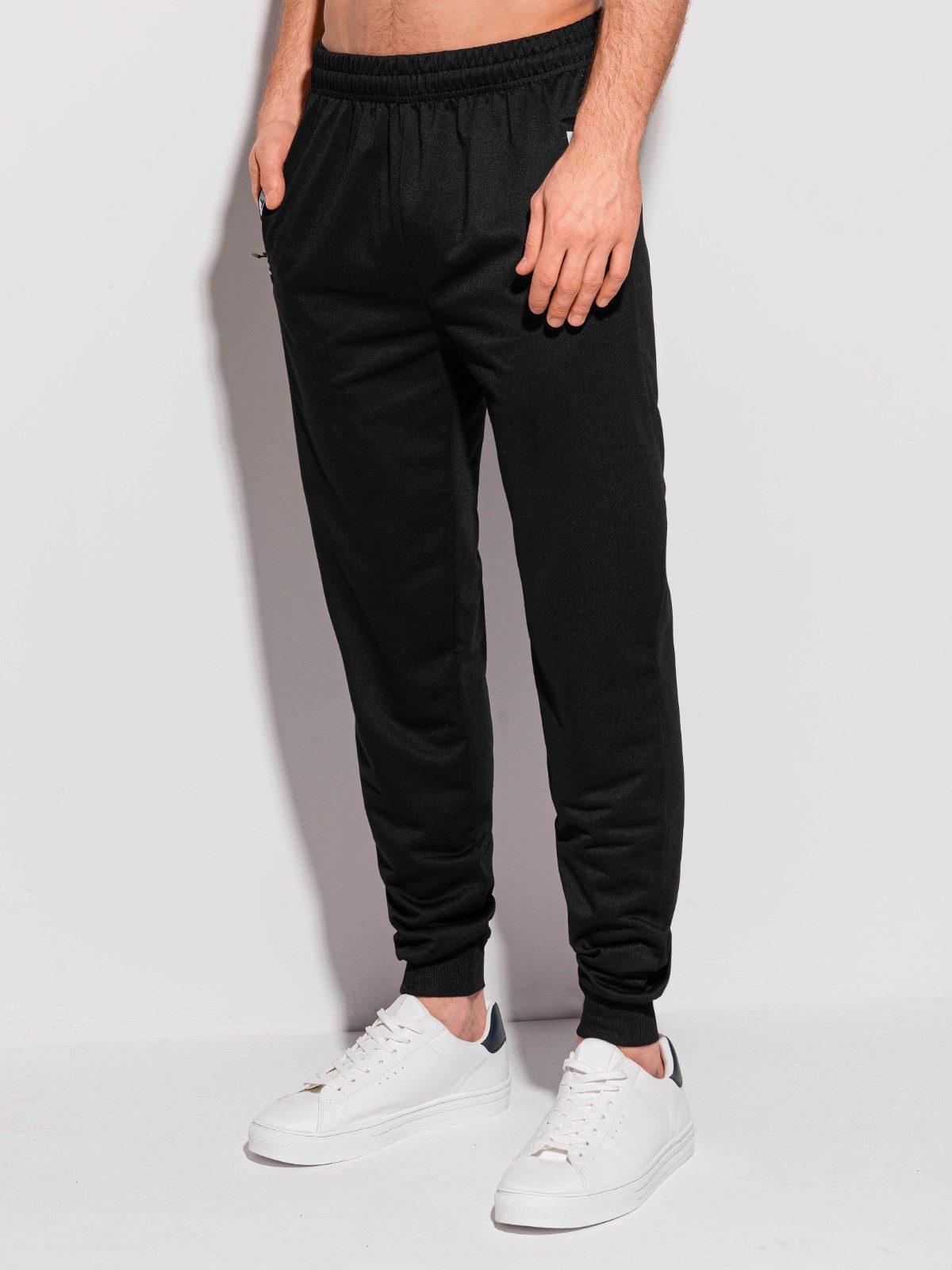 Stylové černé tepláky P1335 - Tepláky - Budchlap.cz