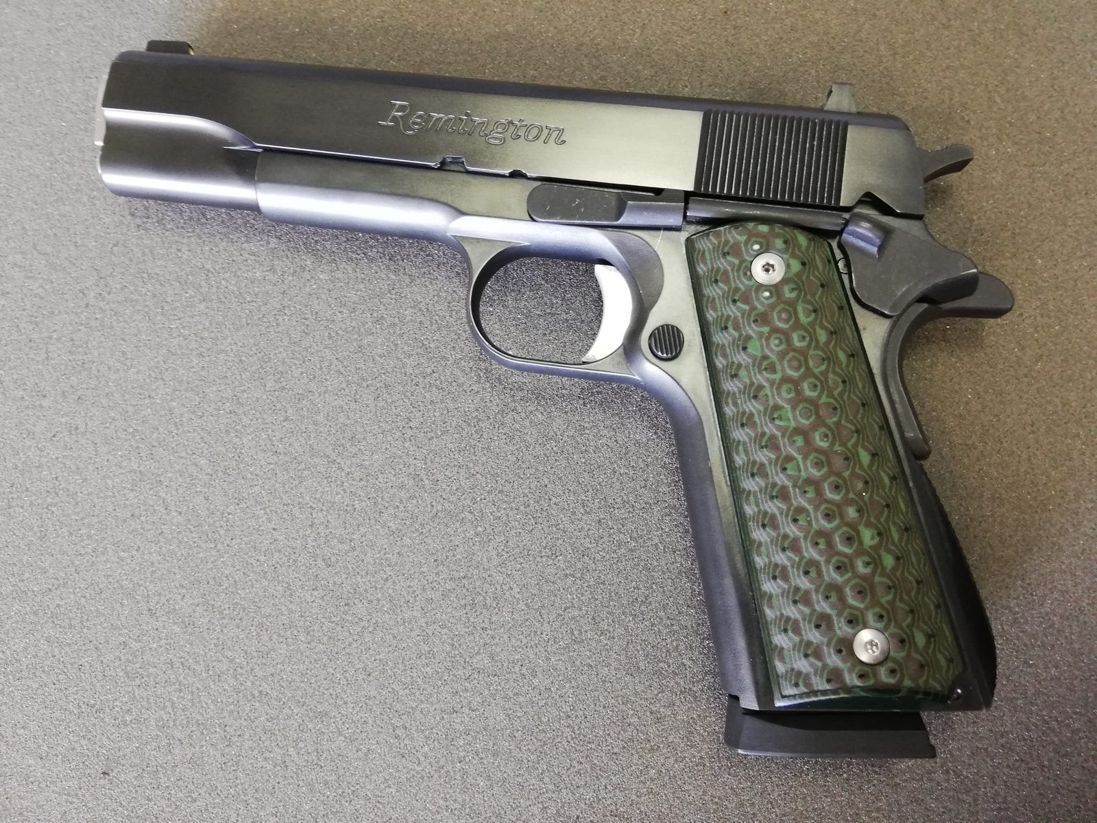 Střenky KSD 1911 Govt. & Commander Full Size micarta zelená - KSD - Pažby, pažbičky a střenky ...