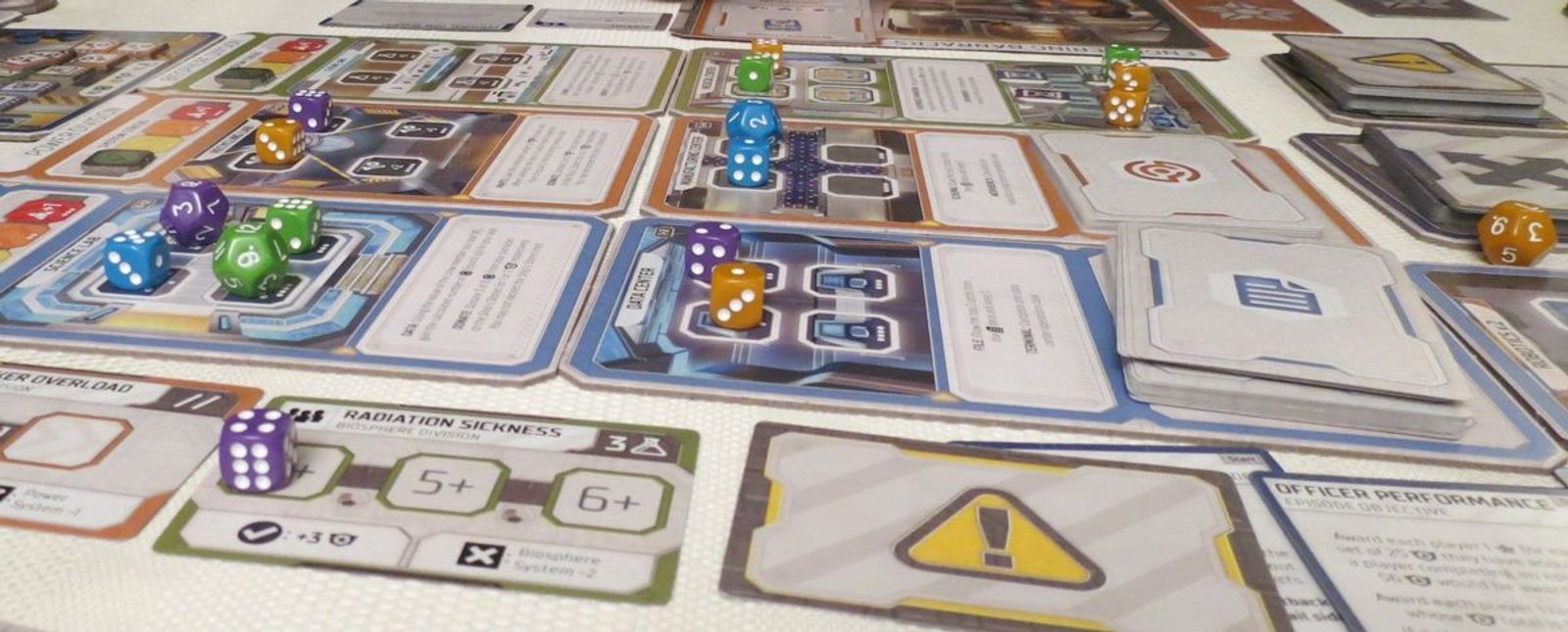 GEN7: A Crossroads Game | SVĚT-HER.CZ | Společenské deskové hry ...