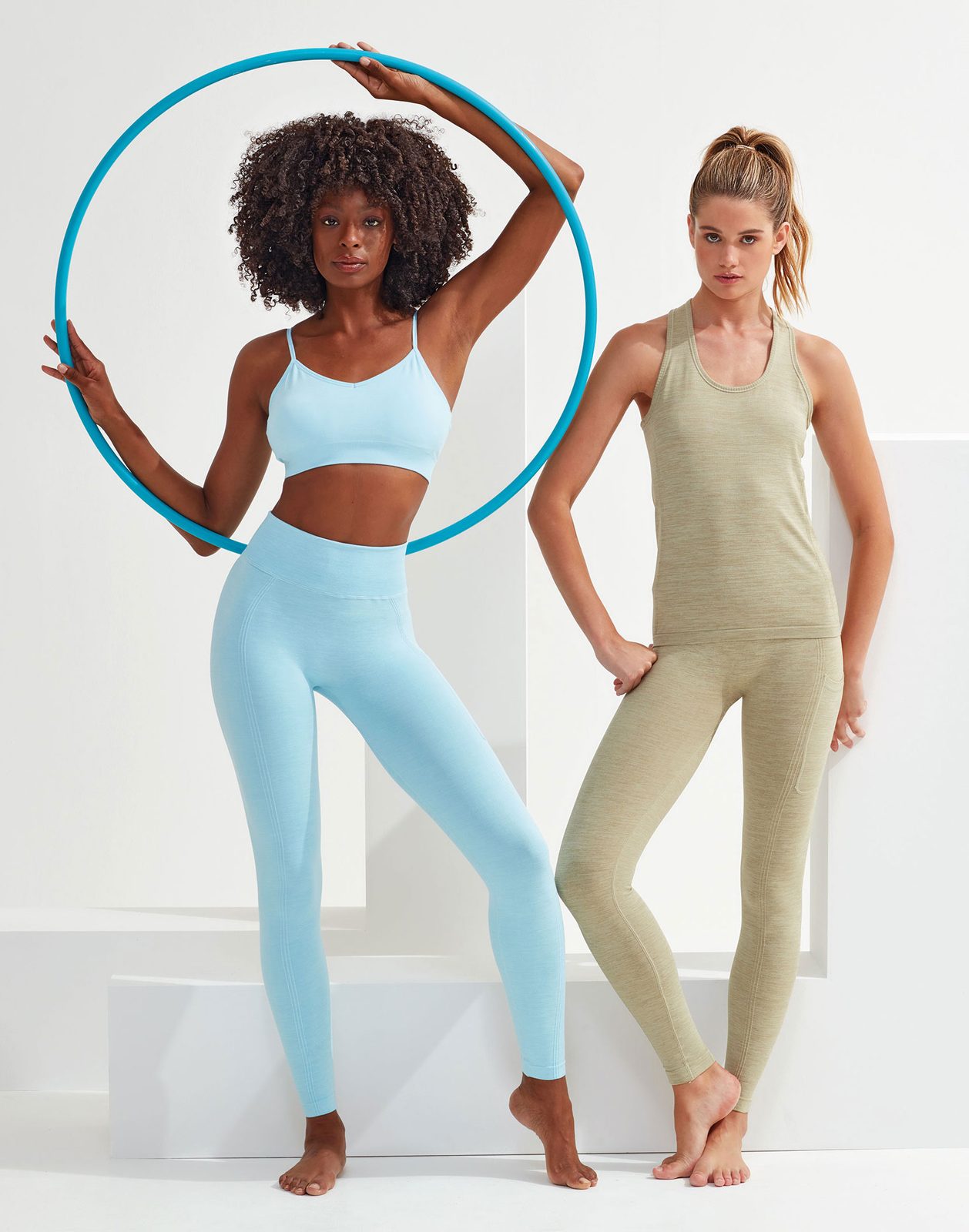 Sutien sport fără cusături 3D Fit cu cupe detașabile și bretele ...