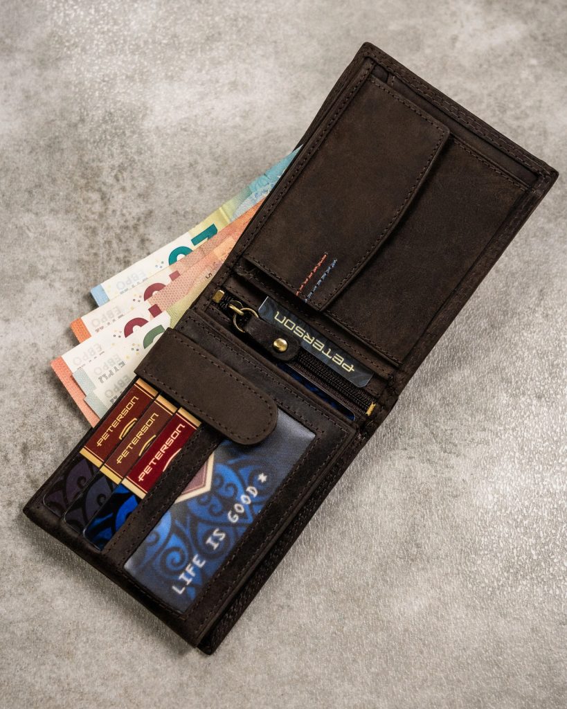 Usnjeni rjavi set - denarnica in obesek za ključe - Pravimoski.si