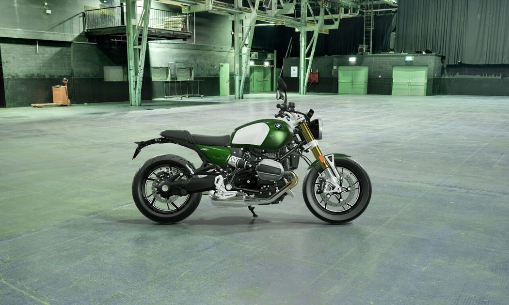 BMW R 12 NINE T - San Remo Green metallic - BMW Motorrad - Heritage ...