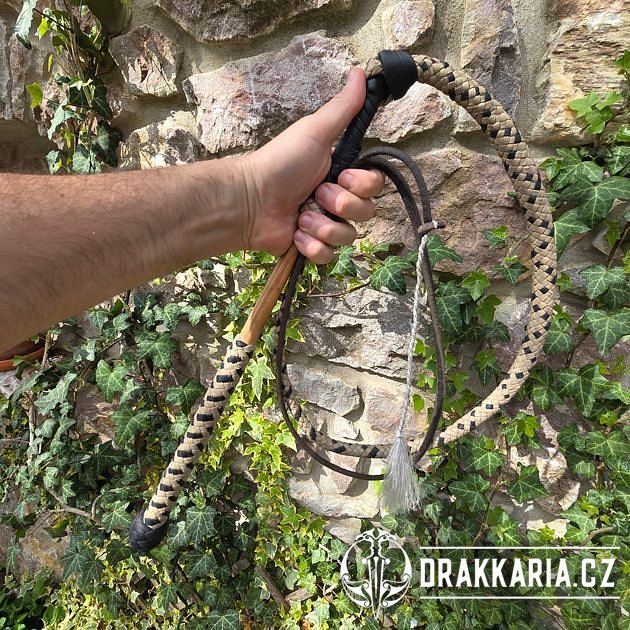 KOŽENÝ HONÁCKÝ BIČ, 250 cm - Drakkaria.cz | Výroba šperků, kovaných a ...
