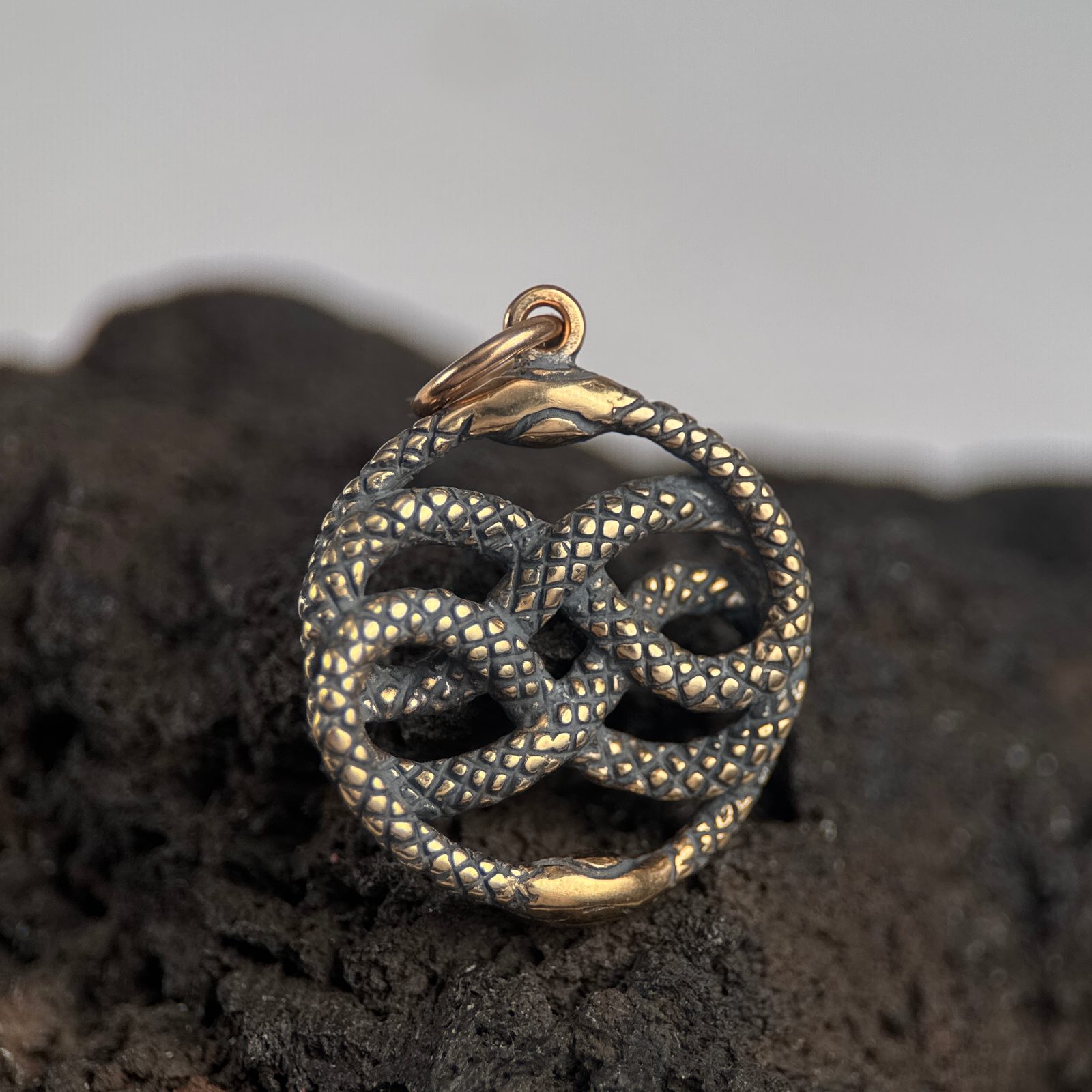 Auryn, amulet, bronz - Drakkaria