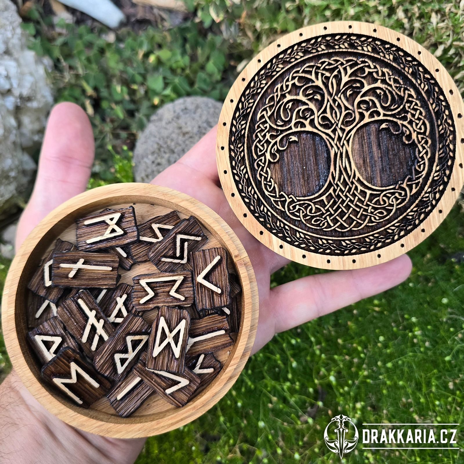 RUNY - FUTHARK s krabičkou - Yggdrasil - Drakkaria