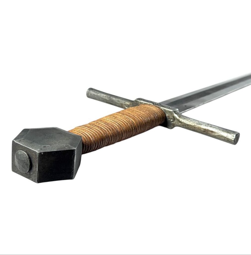 RAGAN one-handed medieval sword Medieval swords Swords, Weapons Wulflund