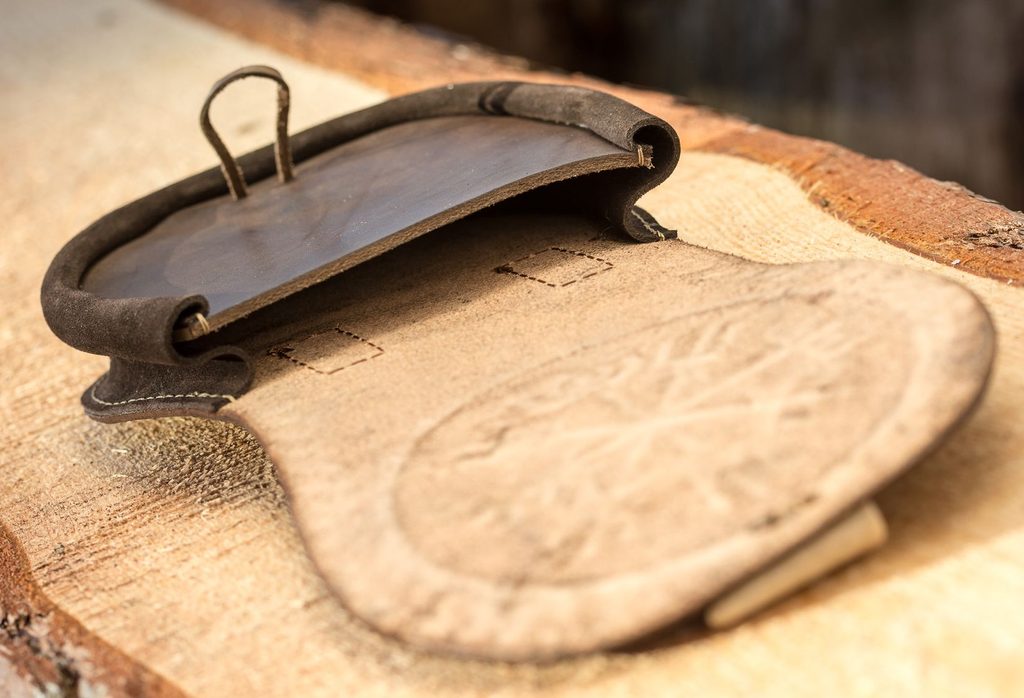 Vegvísir, leather viking bag Wulflund