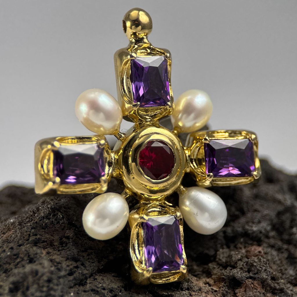 Luxury medieval noble cross, 15th century Wulflund