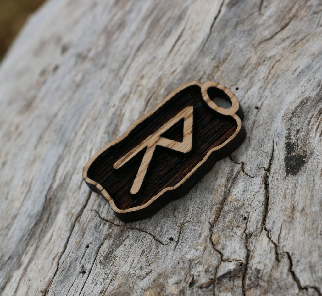 RAIDHO, Rune - Futhark, Wood Wulflund