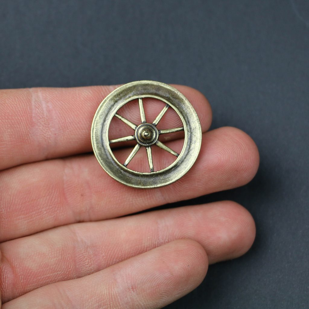 TARANIS WHEEL, Celtic Sun, zinc, antique brass Drakkaria All pendants ...