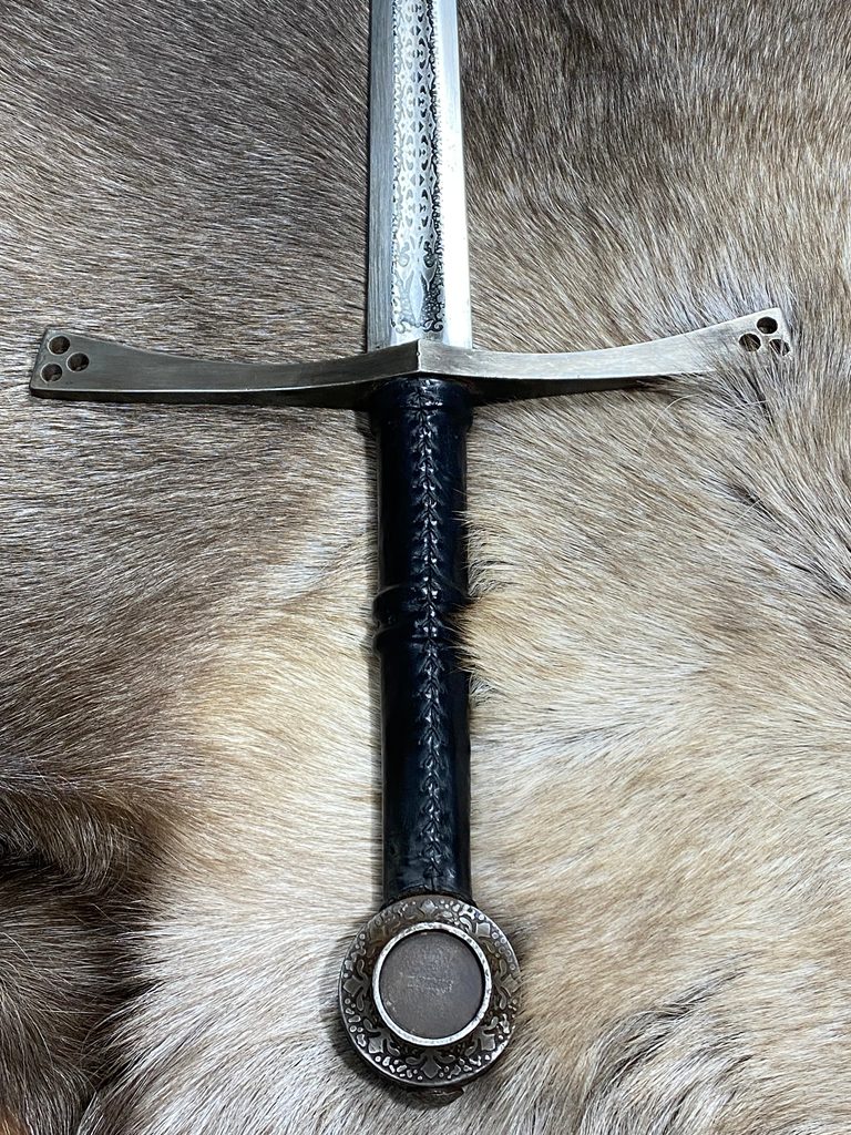 FLORIAN - medieval one and a half hand etched sharp sword Wulflund