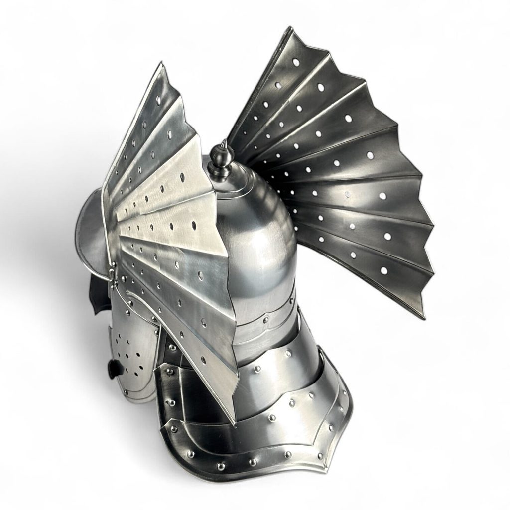 Polish hussar, winged helmet Wulflund