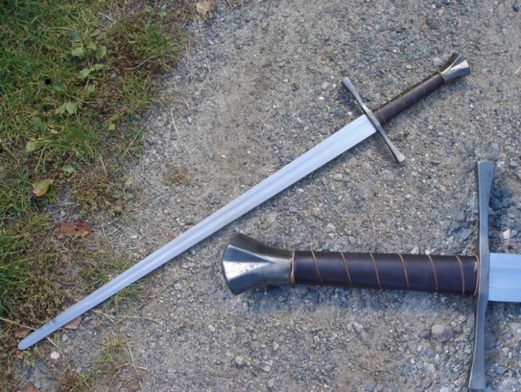 FISHTAIL SWORD - FISH TAIL POMMEL Wulflund