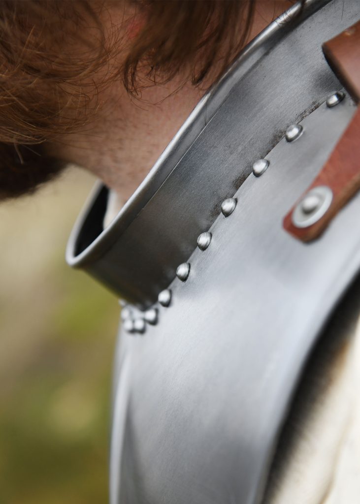 Medieval Gorget, 1.2 mm Steel Wulflund