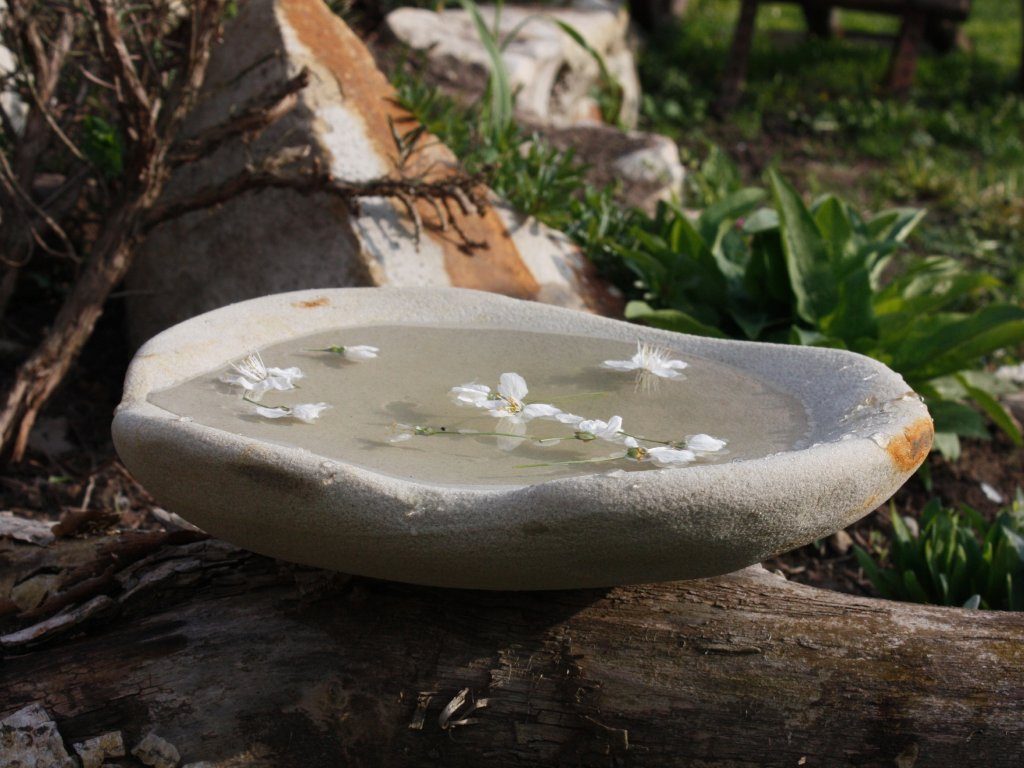 Stone Garden Bowl - small - sandstone Wulflund
