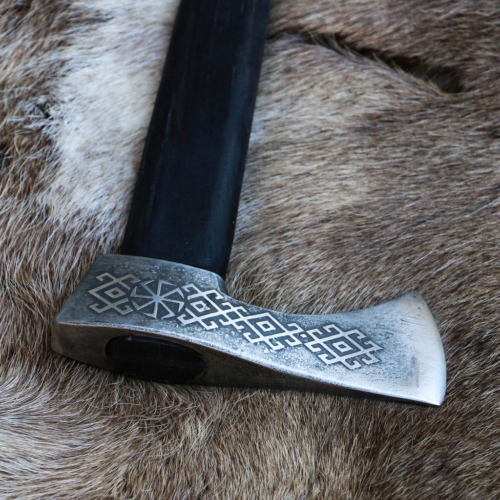 SHEPHERD S AXE etched Carpathian axe Drakkaria Axes Weapons Wulflund