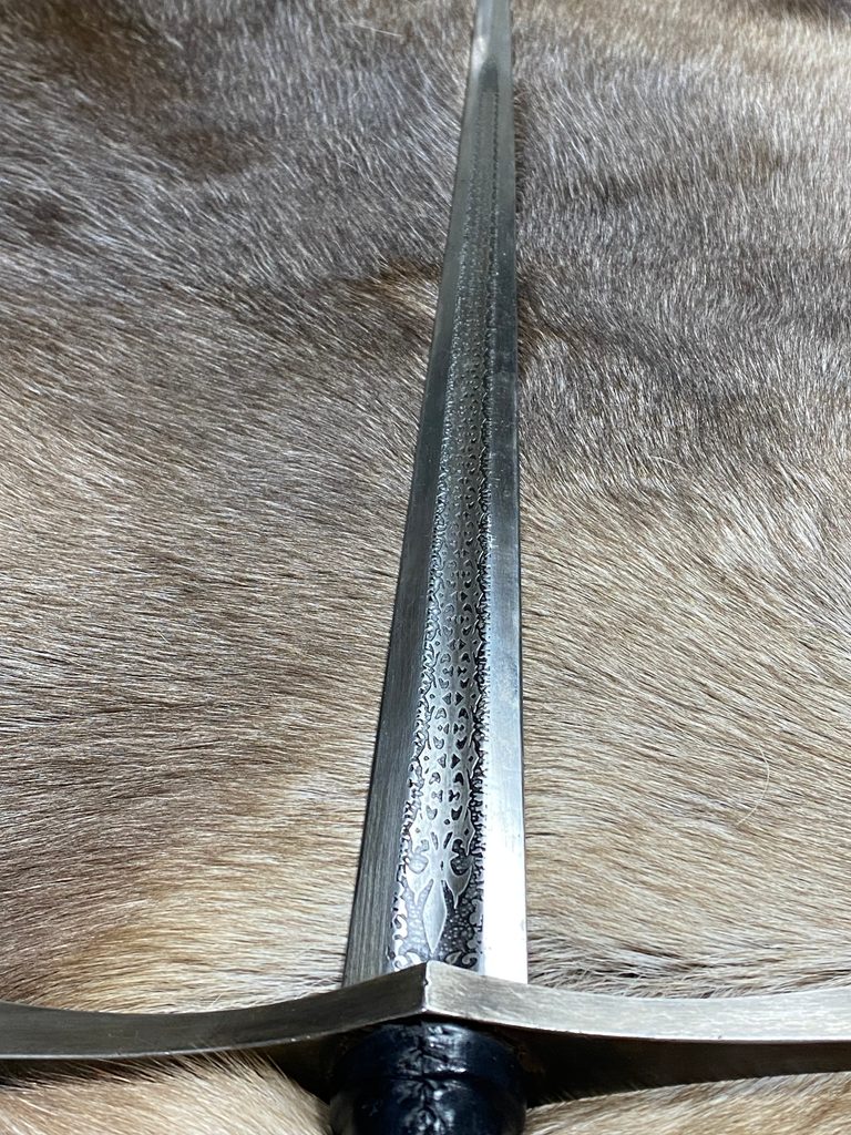 FLORIAN - medieval one and a half hand etched sharp sword Wulflund