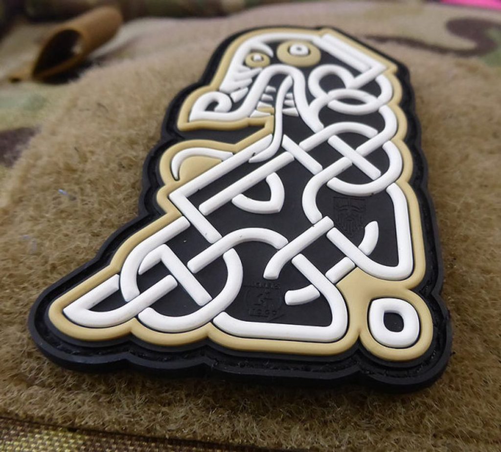 Tête de dragon tribal de l'homme du nord, patch Nous faisons revivre l ...
