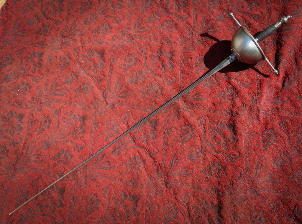 GARDE CLOCHE RAPIÈRE Nous faisons revivre l'histoire