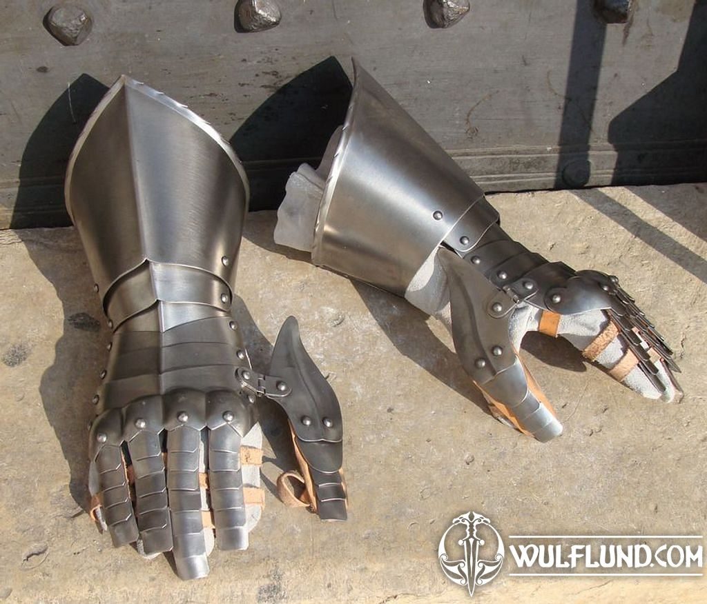 GAUNTLETS, plate armour We make history come alive!