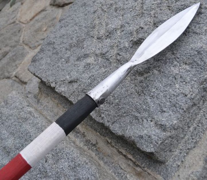 HASTA - ROMAN SPEAR lances et javelots Armurerie: les armes Nous ...