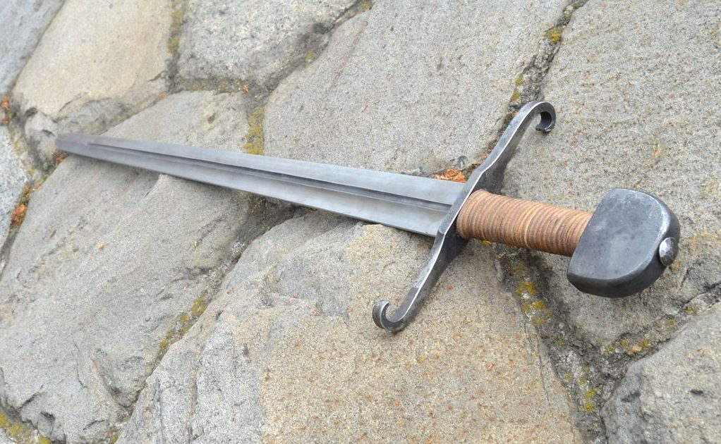SLAVIC SWORD from Mikulcice, hand forged replica - wulflund.com