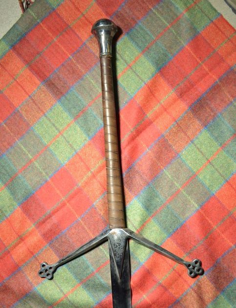 CLAYMORE, long Scottish two handed sword | Wallace Wulflund