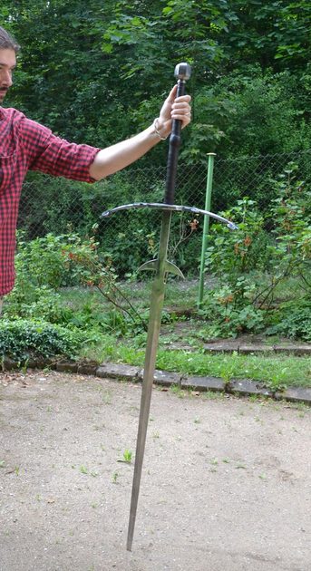 MAXIMUS, two handed sword Medieval swords Swords, Weapons - Swords ...