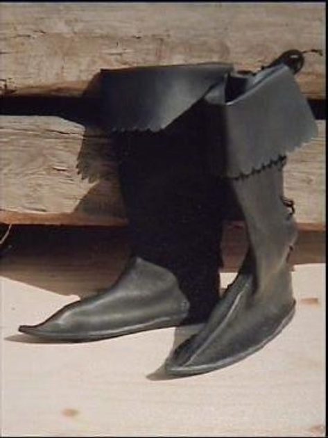 Late Medieval Riding Boots We make history come alive!