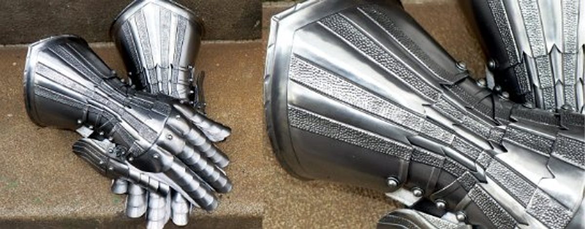 POLISHED GAUNTLETS decorated with plastic style Armor Parts Armour ...