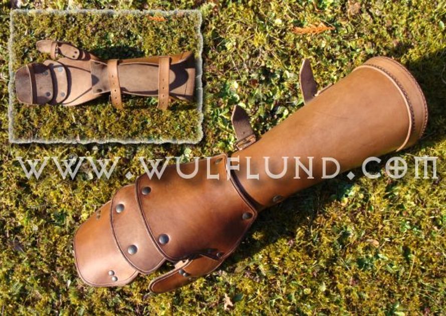 LEATHER GAUNTLET - whole arm Leather Armour/Gloves Armour Helmets ...