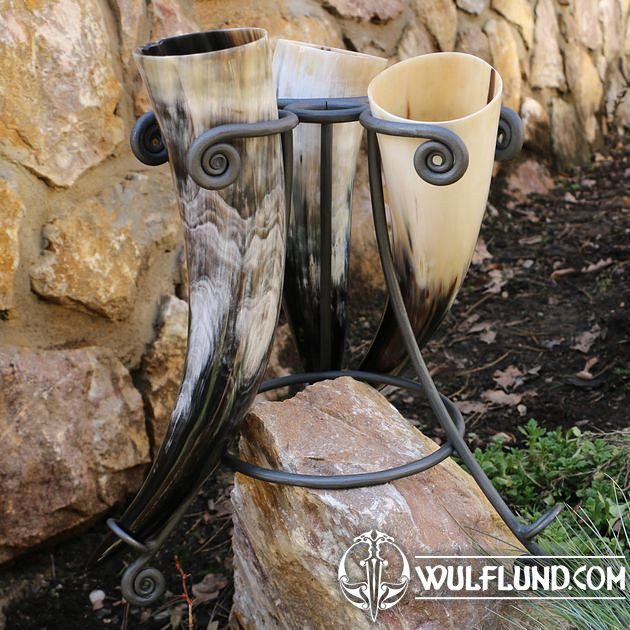 Set of 3 Horns and Stand 0.5 l drinking horns Horn Products, Feasting ...