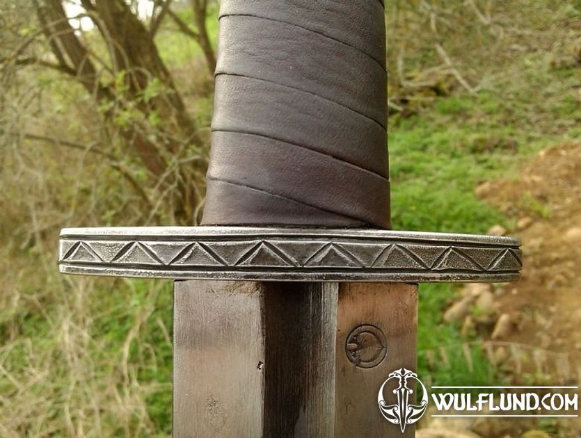 VIKING SWORD FIGHTING REPLICAS Wulflund.com - Manufacture of jewellery ...